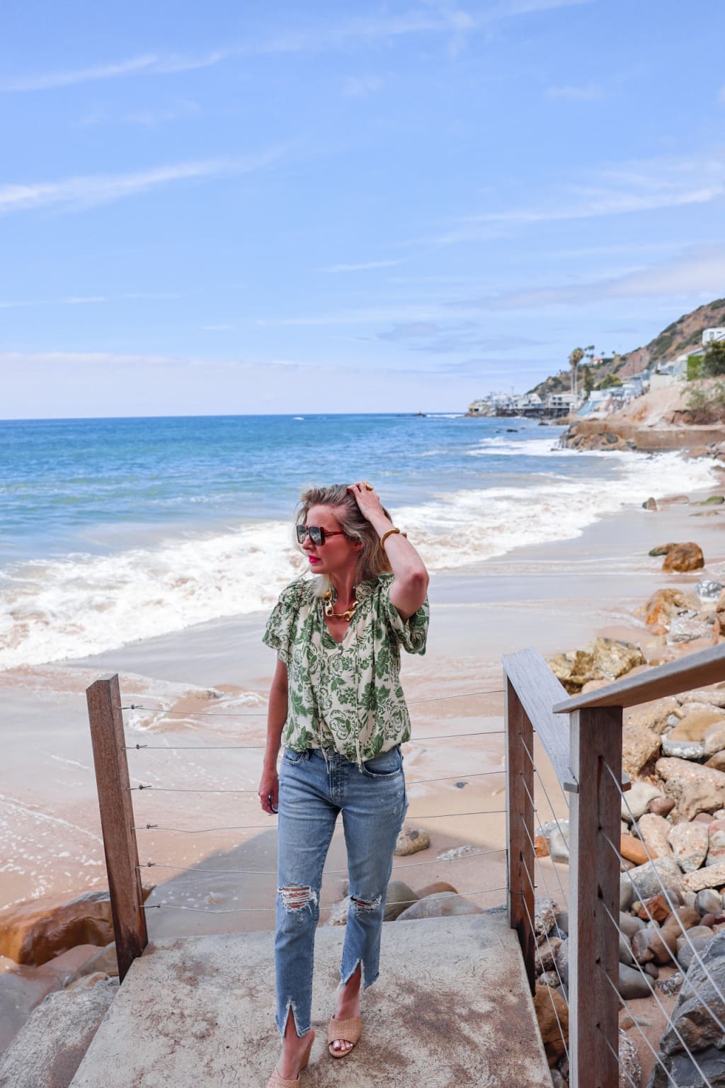 My Go-To Summer Momiform | Chic Summer Mom Style