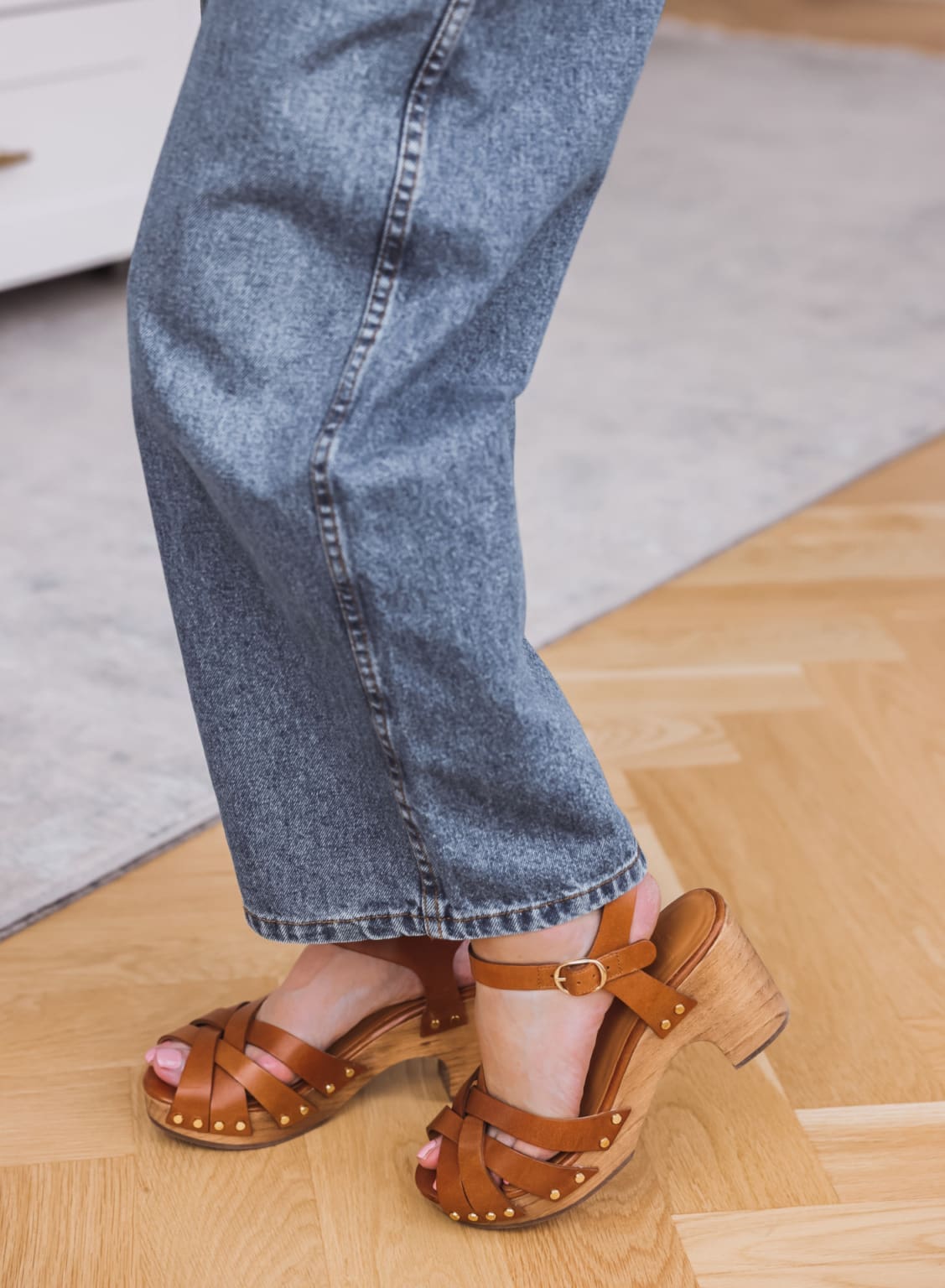 10 Classic French Wardrobe Basics to Have in Your Closet Now!