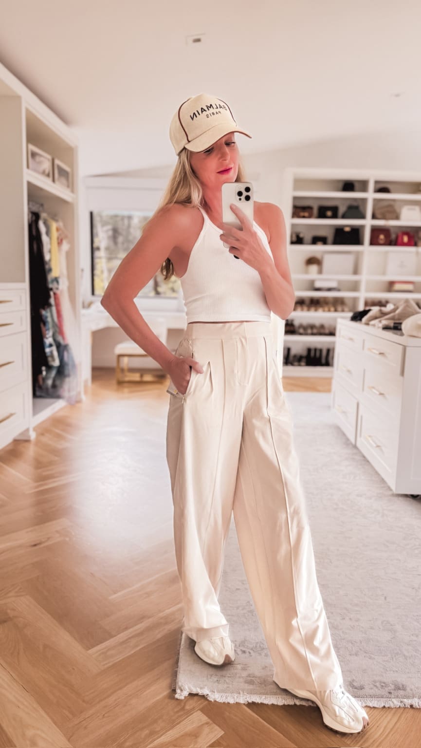 Stylish Everyday Loungewear: Insanely Comfortable Pieces For Everyday