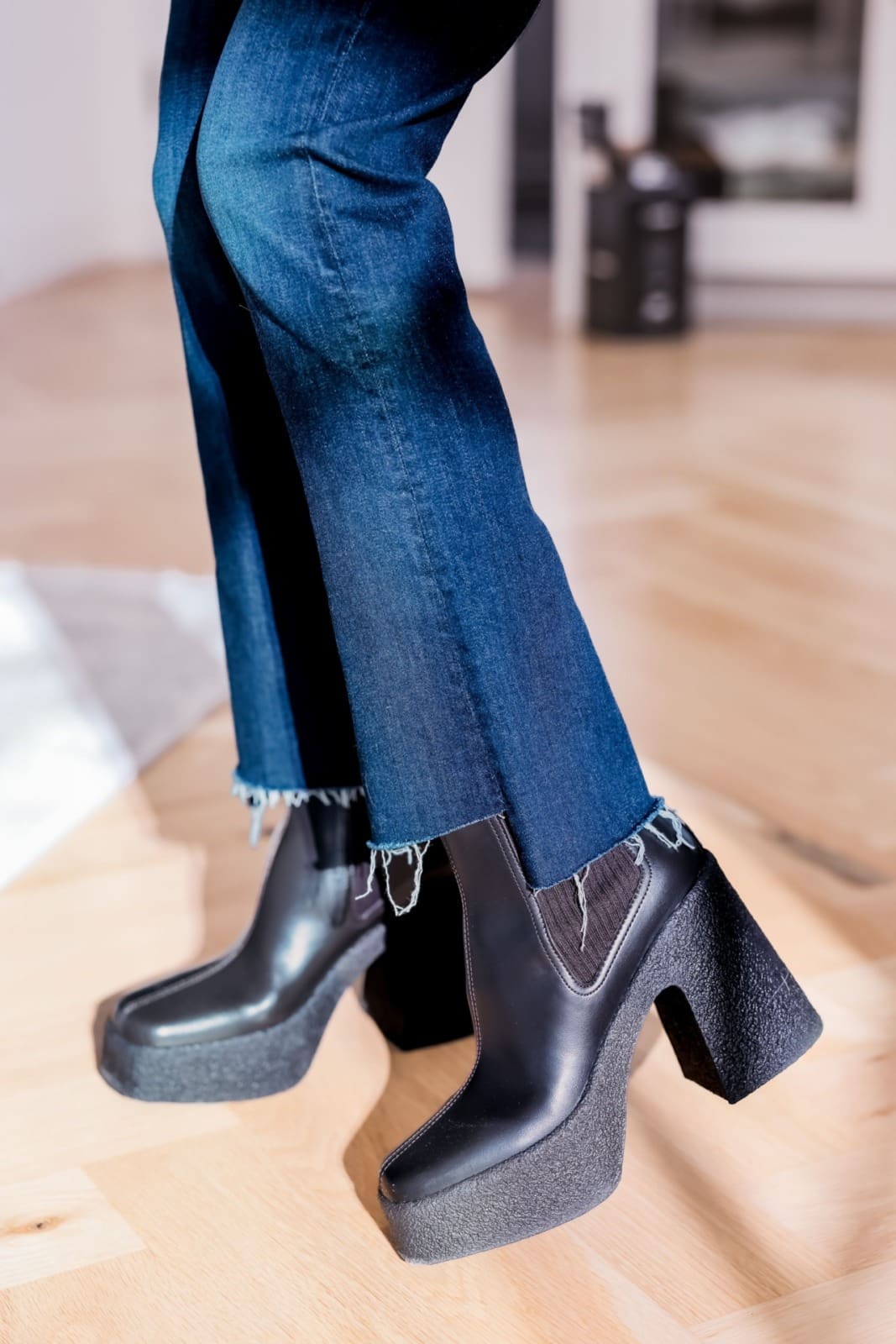 3 Chic, Comfortable & Warm Date Night Outfit Formulas