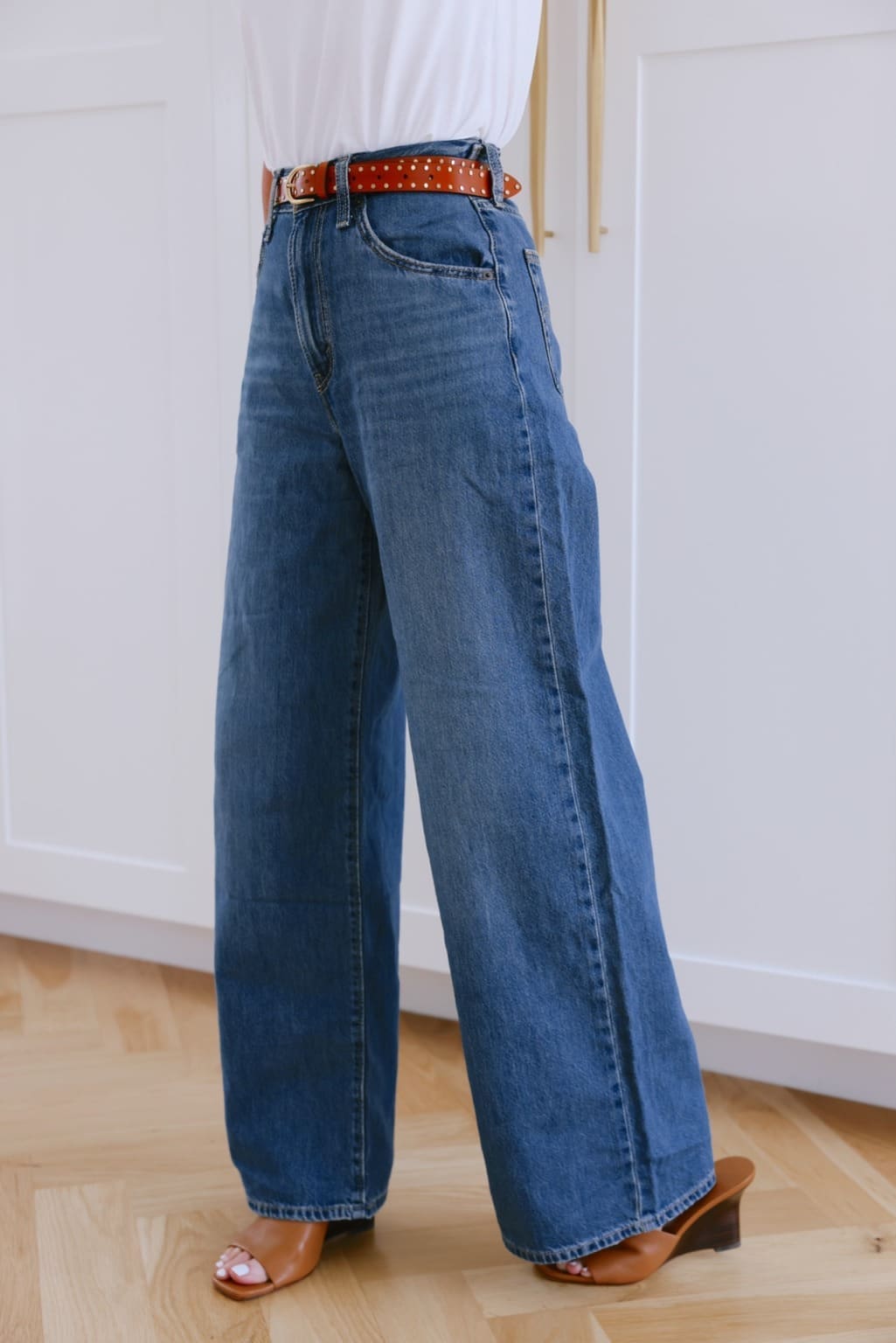 My Honest Review of the Viral Levi's Snap Waist Jeans - Busbee Style